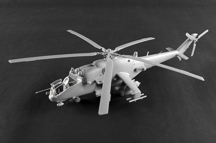 Trumpeter 05829 1/48 Mil Mi-24P Hind F Russian Attack Helicopter kit ...